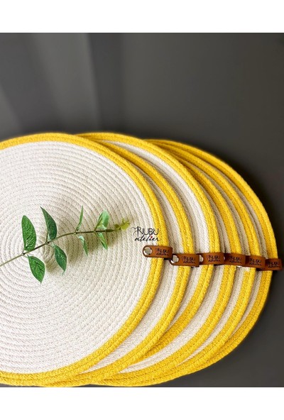 Nubu Atelier Supla Pamuk Ip (Jüt Ip) El Yapımı Hardal Renk 2'Li Amerikan Servis Takımı Nubu Atelier Supla Pamuk Ip (Jüt Ip) El Yapımı Hardal Renk 2'Li Amerikan Servis Takımı