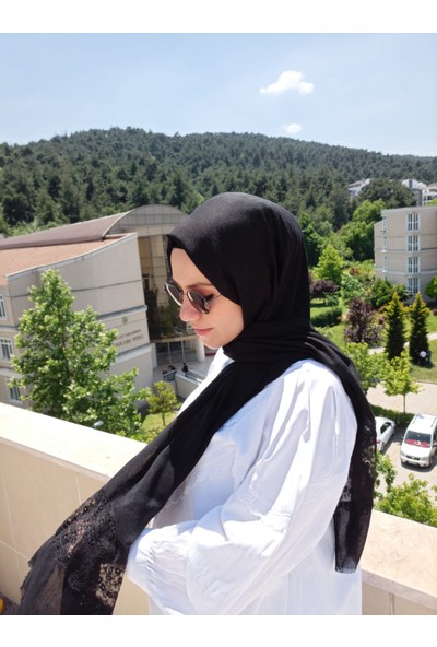 Siyah Dantel Detaylıpamuklu Şal