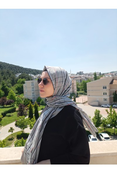 Burberry Desenli Şal