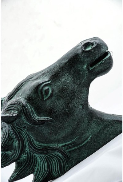 Bonnus Zamak’tan Dekoratif Duvara Asmalı At Kafası Büstü 33 cm Bonnus Zamak’tan Dekoratif Duvara Asmalı At Kafası Büstü 33 cm