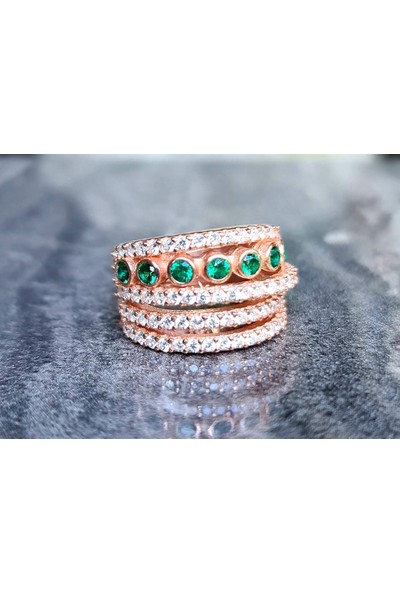 Mooije Silver Yeşil Taşlı Rose Gümüş Kıkırdak Küpe Mooije Silver Yeşil Taşlı Rose Gümüş Kıkırdak Küpe