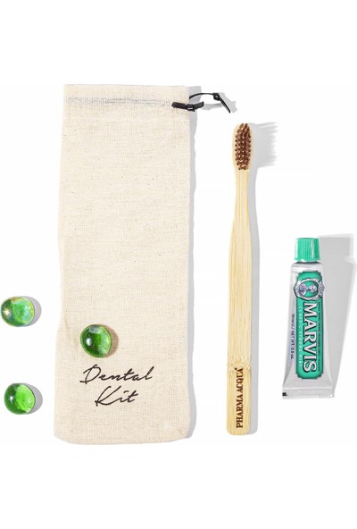 Marvis Pharma Acqua Dental Kit Doğal Bambu Orta Sert Diş Fırçası + 10 Ml Classic Strong Mint Marvis Pharma Acqua Dental Kit Doğal Bambu Orta Sert Diş Fırçası + 10 Ml Classic Strong Mint