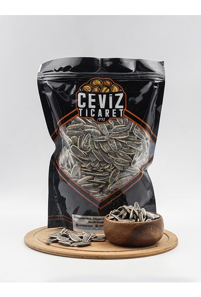 Ceviz Ticaret 1993 Siyah Tuzlu Ay Çekirdeği 1 kg Ceviz Ticaret 1993 Siyah Tuzlu Ay Çekirdeği 1 kg