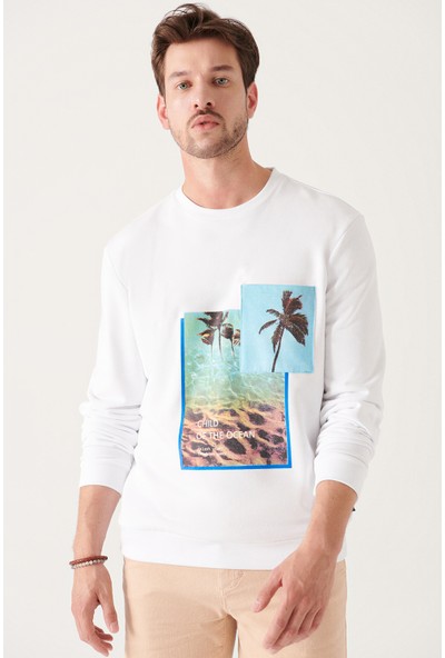 AVVA Erkek Beyaz Bisiklet Yaka Baskılı ve Cepli Sweatshirt A21Y1250