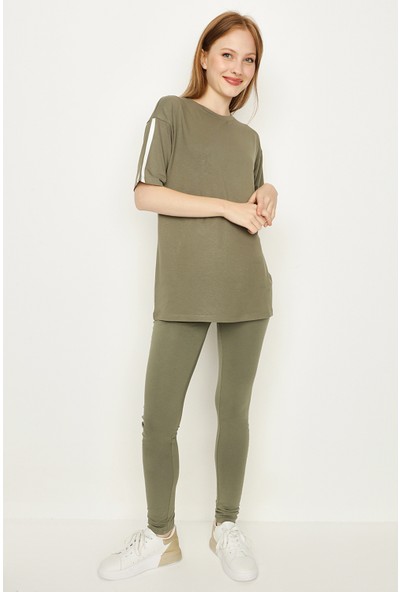 Select Moda Kadın Siyah Yanları Şeritli Alt Üst Takım Set 2'li Select Moda Kadın Siyah Yanları Şeritli Alt Üst Takım Set 2'li