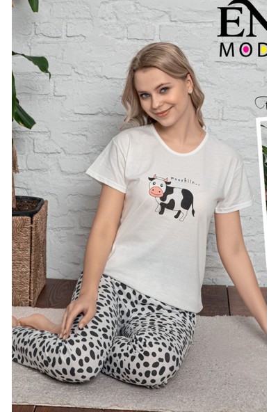 Rashoo Kadın Inek Desenli Kısa Kollu Siyah Beyaz Pijama Takımı