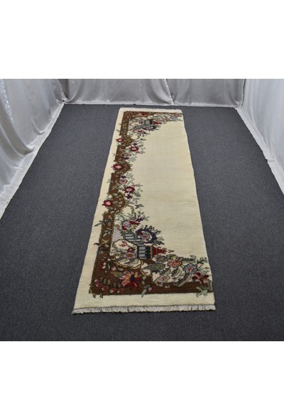 Zehra Abla Halı Yeni El Dokuma Kumkapı Çiçekli Tarz Model Yolluk Yün Halı Zehra Abla Halı Yeni El Dokuma Kumkapı Çiçekli Tarz Model Yolluk Yün Halı