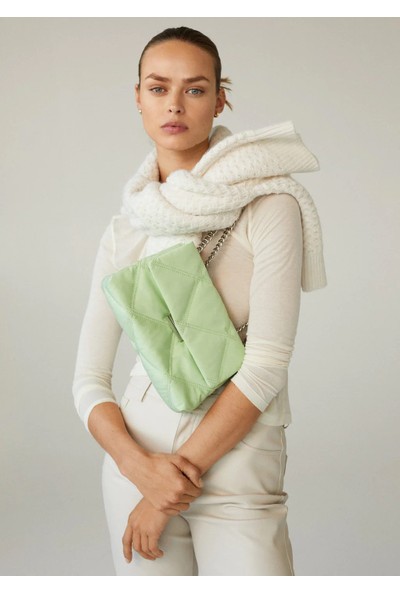 Mango Zincirli Kapitone Çanta Mango Zincirli Kapitone Çanta