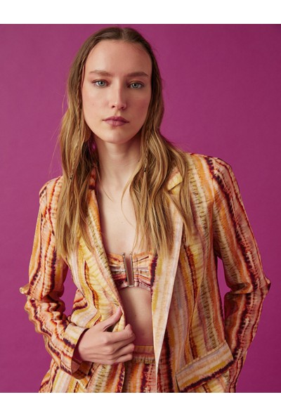 Koton Ece Sükan x Koton - Cep Detaylı Desenli Blazer Ceket