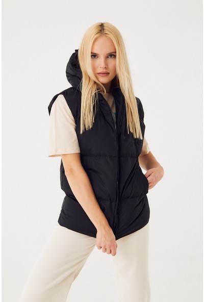 FullaModa Kapüşonlu Şişme Yelek