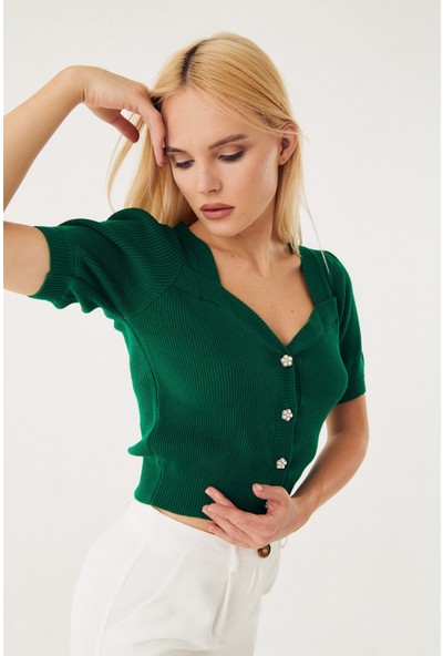 FullaModa Kalp Yaka Düğmeli Triko Hırka FullaModa Kalp Yaka Düğmeli Triko Hırka