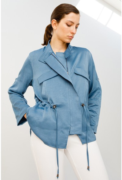 On Dik Yaka Kapak Cepli Trençkot On Dik Yaka Kapak Cepli Trençkot