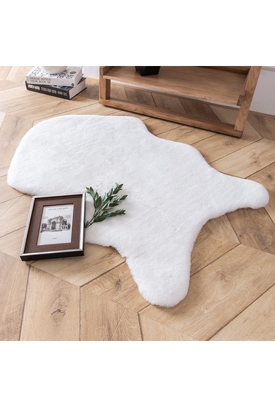 NAPOLİ Yumuşak Tüylü Yıkanabilir Premium Tavşan Post Peluş Halı Tekkafa Beyaz NAPOLİ Yumuşak Tüylü Yıkanabilir Premium Tavşan Post Peluş Halı Tekkafa Beyaz