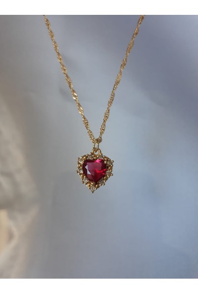 Kadın Kırmızı Taşlı Nakışlı Kalp Kolye