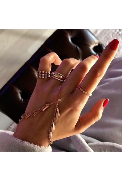 Caka Takı Çubuk Saçaklı Şahmeran Caka Takı Çubuk Saçaklı Şahmeran