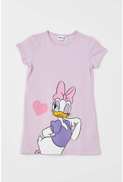 DeFacto Kız ÇocukDefacto Fit Regular Fit Daisy Duck Lisanslı Kısa Kollu Gecelik T9745A621SM