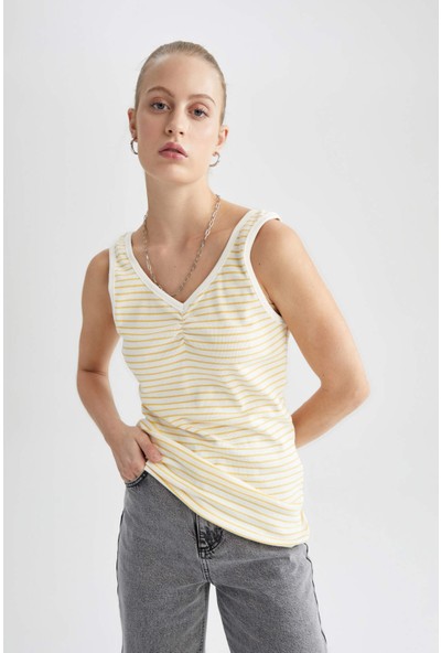 DeFacto Regular Fit V Yaka Çizgili Fitilli Kaşkorse Atlet U9735AZ22SM