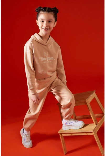 Defacto Kız Çocuk Yazı Baskılı Organik Pamuklu Crop Sweatshirt T6909A621SP Defacto Kız Çocuk Yazı Baskılı Organik Pamuklu Crop Sweatshirt T6909A621SP