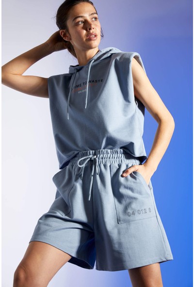 Defacto Slogan Baskılı Kapüşonlu Vatka Kollu Crop Sweatshirt T6368AZ21SP