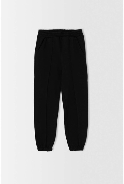 DeFacto Kız Çocuk Relax Fit Basic Jogger Eşofman Altı U6491A621AU DeFacto Kız Çocuk Relax Fit Basic Jogger Eşofman Altı U6491A621AU