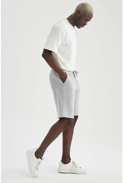 DeFacto Slim Fit Basic Geri Dönüşümlü Şort N0639AZ21SM DeFacto Slim Fit Basic Geri Dönüşümlü Şort N0639AZ21SM