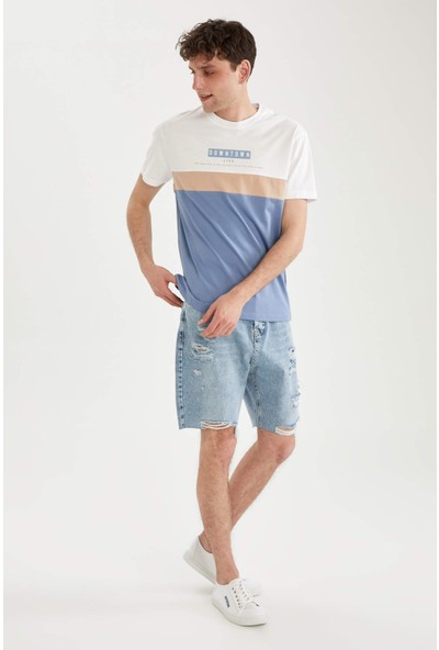 Defacto Oversize Fit Yırtık Detaylı Bermuda Şort T5388AZ21SM Defacto Oversize Fit Yırtık Detaylı Bermuda Şort T5388AZ21SM