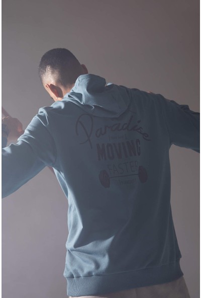 DeFacto Slim Fit Kapüşonlu Sırt Baskılı Sweatshirt T2763AZ21SP DeFacto Slim Fit Kapüşonlu Sırt Baskılı Sweatshirt T2763AZ21SP