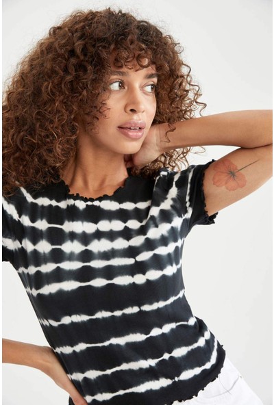 Defacto Coool Bisiklet Yaka Batik Desenli Kısa kollu Tişört V0830AZ21SP