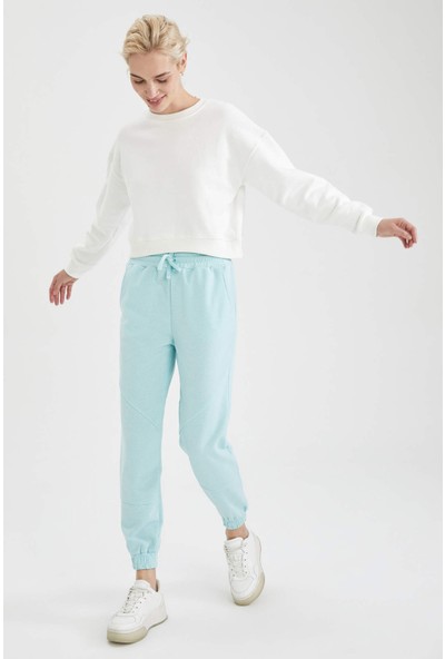 DeFacto Jogger Standart Fit Esnek Bantlı Paça Geri Dönüşümlü İnce Sweatshirt Kumaşı Eşofman Alt T5987AZ21SP DeFacto Jogger Standart Fit Esnek Bantlı Paça Geri Dönüşümlü İnce Sweatshirt Kumaşı Eşofman Alt T5987AZ21SP