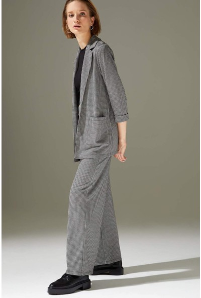 Defacto Relax Fit Kare Desenli Geniş Paça Pantolon T3276AZ21SP Defacto Relax Fit Kare Desenli Geniş Paça Pantolon T3276AZ21SP