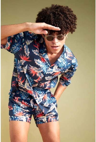 DeFacto Desenli Beli Bağcıklı Yüzme Şortu V6375AZ21HS DeFacto Desenli Beli Bağcıklı Yüzme Şortu V6375AZ21HS