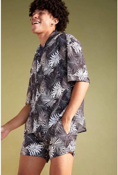 DeFacto Desenli Beli Bağcıklı Yüzme Şortu V6373AZ21HS DeFacto Desenli Beli Bağcıklı Yüzme Şortu V6373AZ21HS