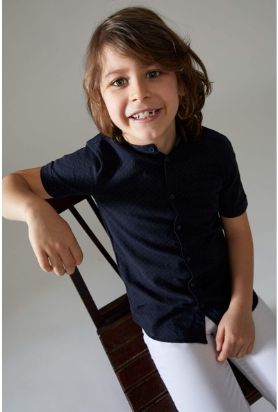 Defacto Erkek Çocuk Desenli Keten Görünümlü Kısa Kollu Gömlek U1391A621SM