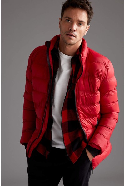 DeFacto Slim Fit Dik Yaka Kapitone Şişme Mont R0435AZ20WN