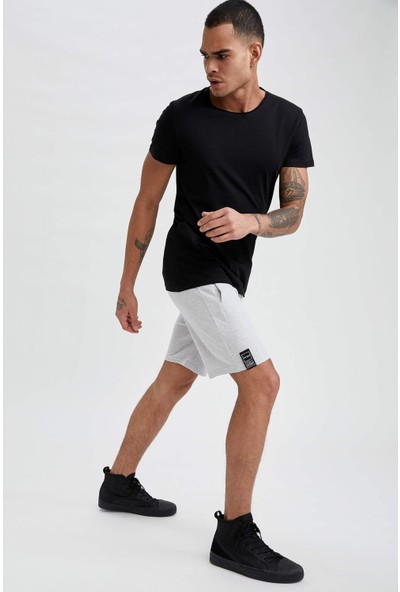 DeFacto Slim Fit Beli Bağcıklı Basic Şort U1475AZ21SM DeFacto Slim Fit Beli Bağcıklı Basic Şort U1475AZ21SM
