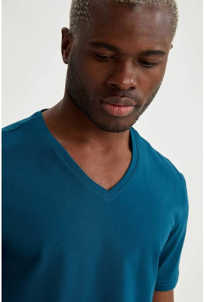 DeFacto Slim Fit V Yaka Basic Tişört M7668AZ21SP
