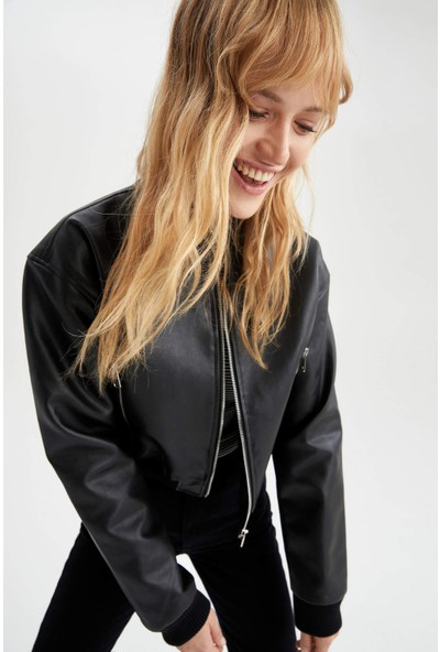 DeFacto Regular Fit Su İtici Suni Deri Ceket W3292AZ22SP