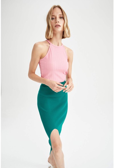 Defacto Halter Yaka Relax Fit Kaşkorse Atlet V8658AZ21HS Defacto Halter Yaka Relax Fit Kaşkorse Atlet V8658AZ21HS