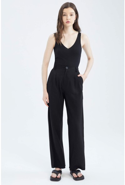 DeFacto Geniş Paça Normal Bel Cepli Pantolon T5417AZ22SM