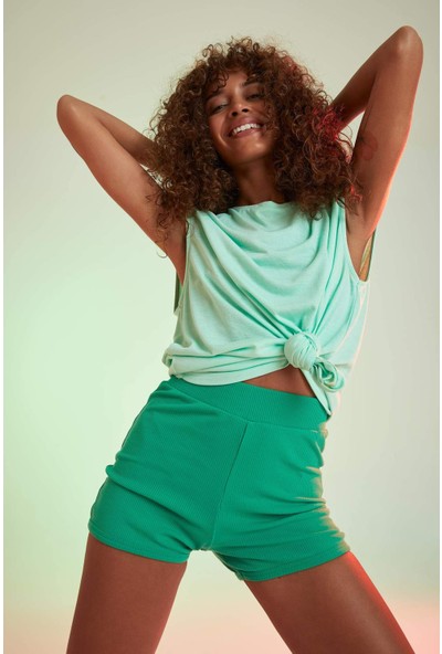 DeFacto Yırtmaç Detaylı Oversize Fit Spor Atlet V7473Az21Hs DeFacto Yırtmaç Detaylı Oversize Fit Spor Atlet V7473Az21Hs