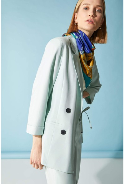 DeFacto Loose Fit Yarım Kollu Viskon Blazer Ceket U2934AZ21SP DeFacto Loose Fit Yarım Kollu Viskon Blazer Ceket U2934AZ21SP