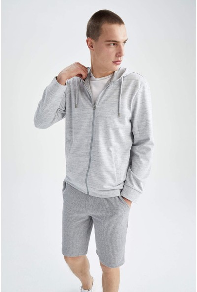 DeFacto Regular Fit Kapüşonlu Fermuarlı Sweatshirt Y0684AZ22SP DeFacto Regular Fit Kapüşonlu Fermuarlı Sweatshirt Y0684AZ22SP