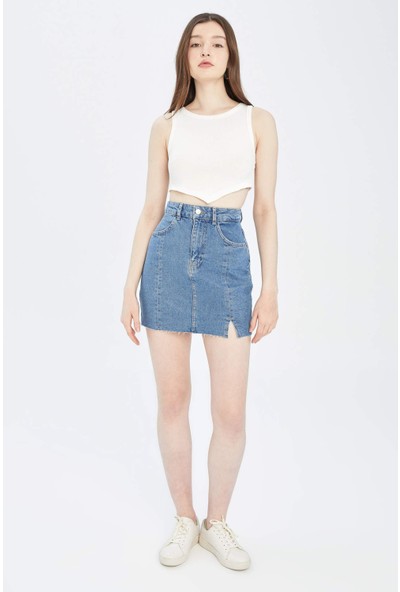 DeFacto Slim Fit Yırtmaç Detaylı Mini Jean Etek X6858AZ22SM