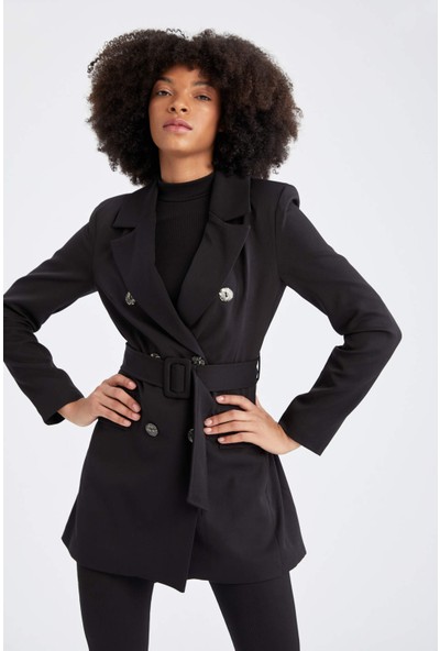DeFacto Oversize Fit Düğmeli Kemerli Blazer Ceket Y1067AZ22SP DeFacto Oversize Fit Düğmeli Kemerli Blazer Ceket Y1067AZ22SP