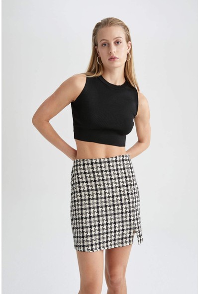 DeFacto A Kesim Ekose Desenli Twill Mini Etek Y0255AZ22SM