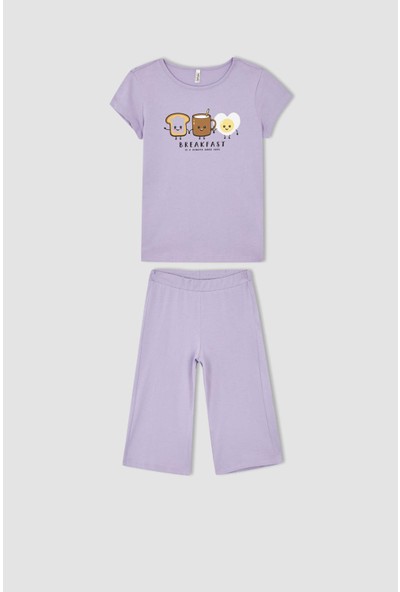 DeFacto Kız Çocuk Regular Fit Baskılı Kısa Kollu Pamuklu Kapri Pijama Takım W6925A622SM DeFacto Kız Çocuk Regular Fit Baskılı Kısa Kollu Pamuklu Kapri Pijama Takım W6925A622SM