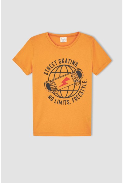 DeFacto Erkek Çocuk Regular Fit Kaykay Baskılı Bisiklet Yaka Kısa Kollu Pamuklu Penye Tişört X7096A622SP