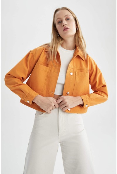 DeFacto Relax Fit Polo Yaka Cepli Düğme Kapamalı Twill Mevsimlik Ceket Mont W6513AZ22SP DeFacto Relax Fit Polo Yaka Cepli Düğme Kapamalı Twill Mevsimlik Ceket Mont W6513AZ22SP