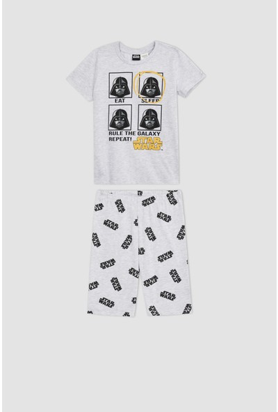 DeFacto Erkek Çocuk Star Wars Lisanslı Regular Fit Pamuklu Kısa Kollu Şort Pijama Takım W8151A622SM DeFacto Erkek Çocuk Star Wars Lisanslı Regular Fit Pamuklu Kısa Kollu Şort Pijama Takım W8151A622SM