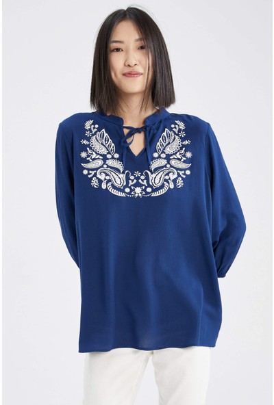 DeFacto Traditional Regular Fit Krinkıl Kumaş Uzun Kollu Bluz U2970AZ22SM DeFacto Traditional Regular Fit Krinkıl Kumaş Uzun Kollu Bluz U2970AZ22SM